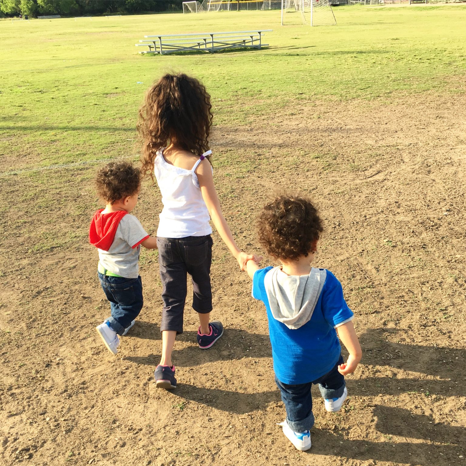 What Happens When One Twin has Autism - Twinmom